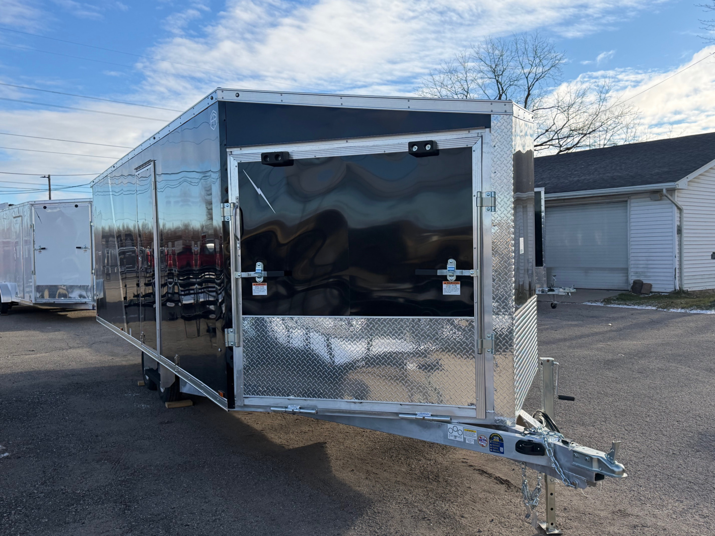 New 2026 Lightning 8.5 x 24 Enclosed All Aluminum Deck Over Snowmobile ...