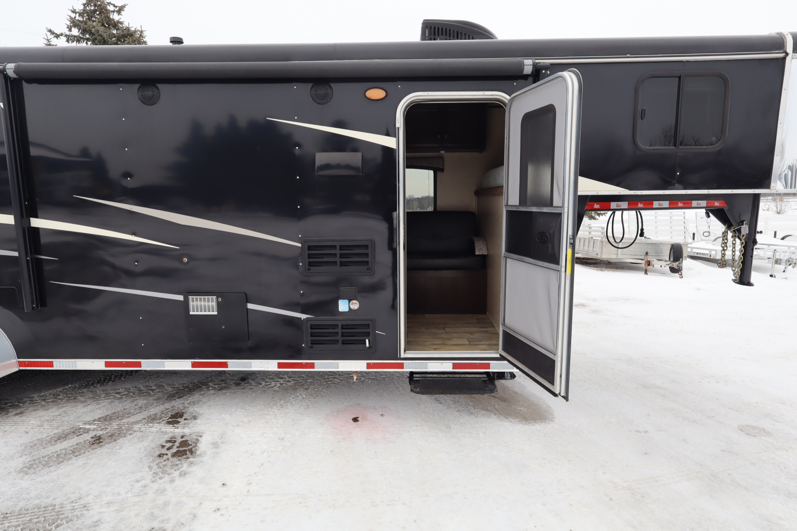 Used 2020 Bison Trailers Trail Hand 2 Horse Trailer for sale in Elko, MN