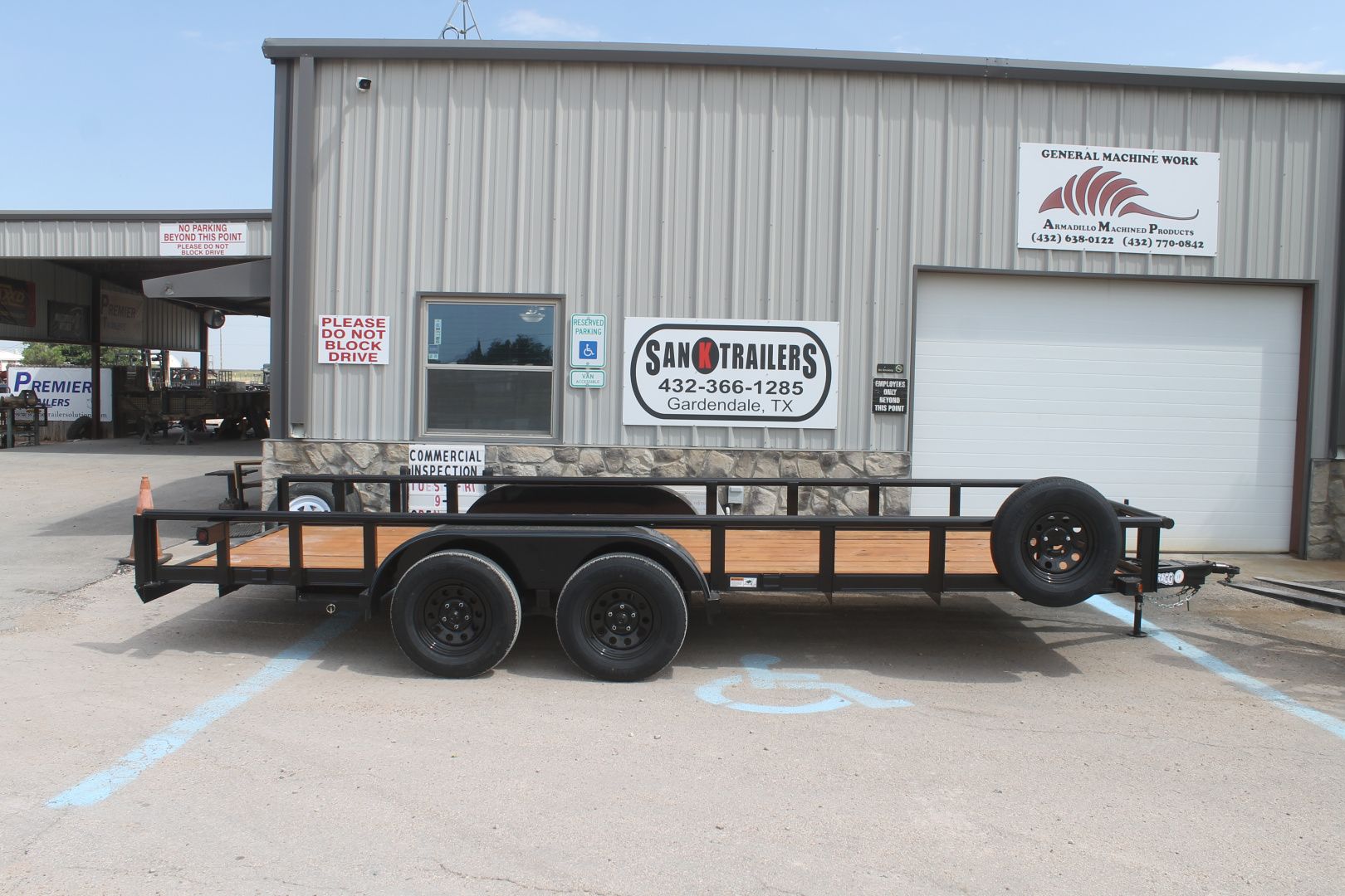 New 2026 Texas Bragg Trailers 83"X18' Pipe Top Utility Trailer with ...