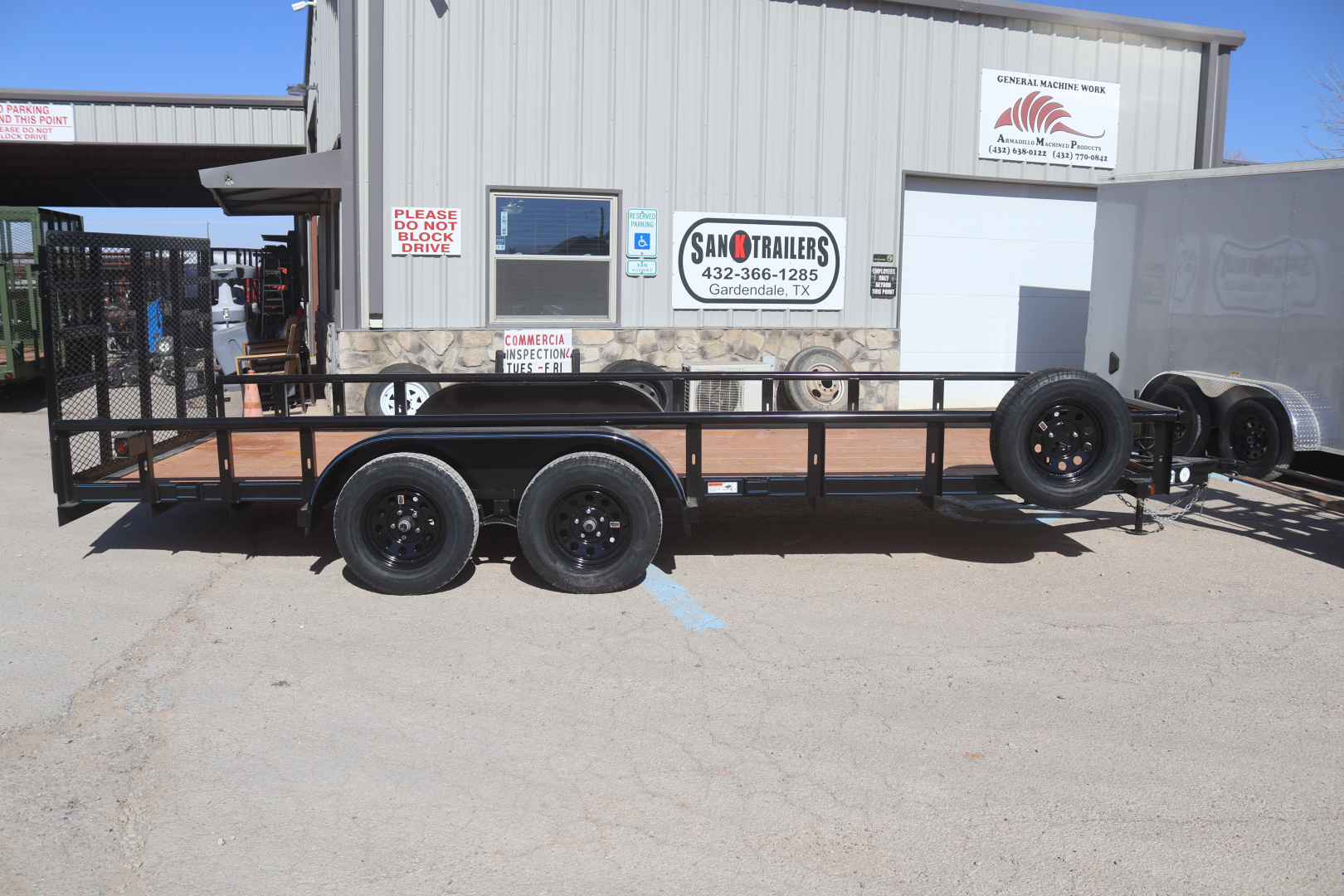 New 2026 Texas Bragg Trailers 83"X18' Pipe Top with a 4' ramp gate ...