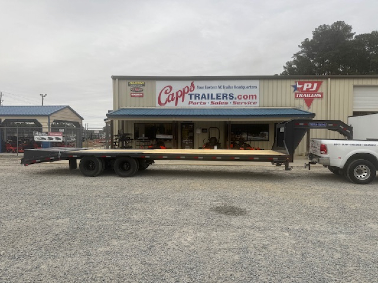 New 2026 Triple Crown Trailers TC GN22-30DT Equipment Trailer for sale ...
