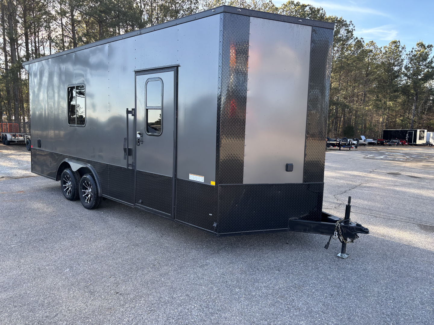 Consignment 2025 Diamond Cargo 8.5X20 CUSTOM Cargo / Enclosed Trailer ...