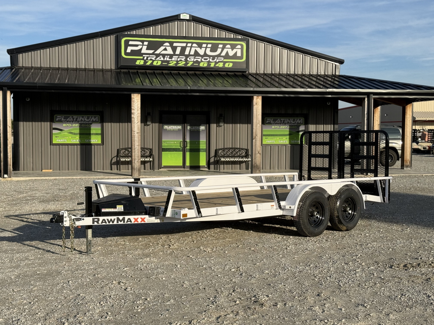 New 2026 RawMaxx UTX 83X16 W/TOOLBOX AND 4' HD FOLDING SPLIT GATE 10K ...